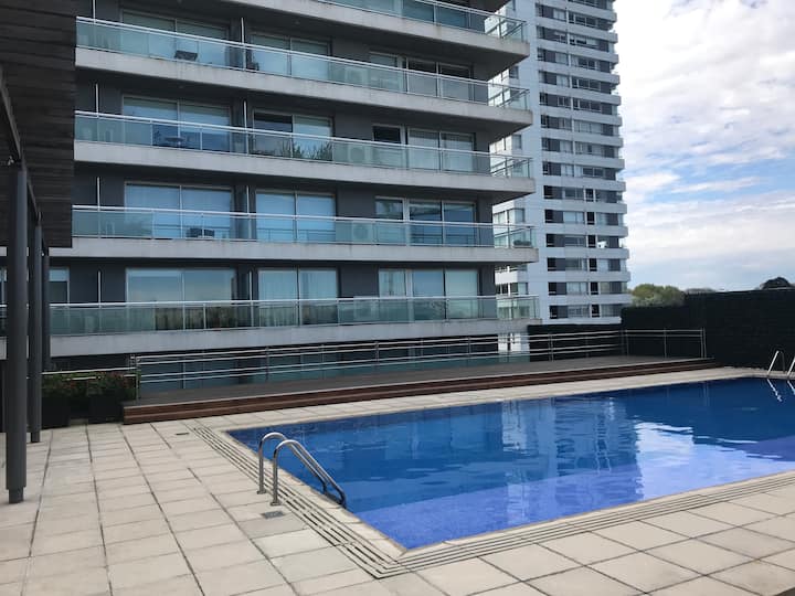 Departamento En Puerto Madero, Piscina Y Cochera. - Argentine