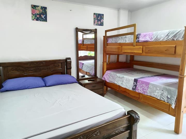 Habitación Múltiple A 5 Min De La Playa - San Andrés