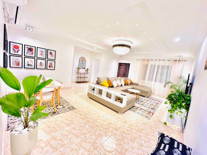 Comfy & Luxurious Apt In The City Center - Accra
