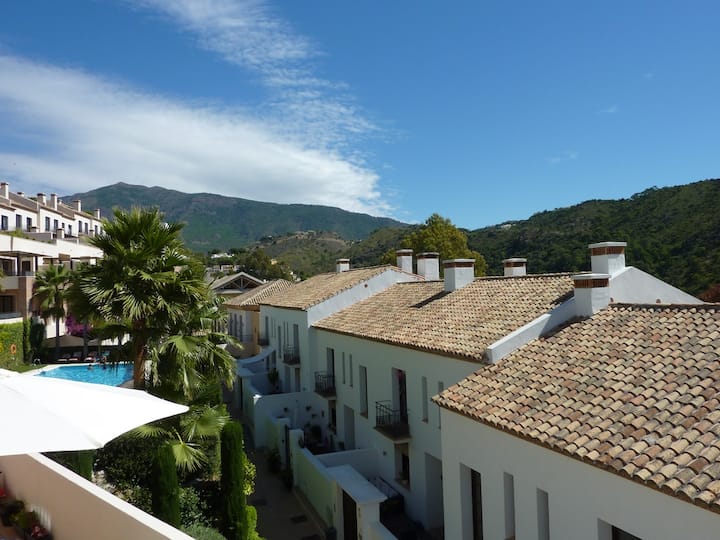 Beautiful Townhouse With Hill Views - Benahavís