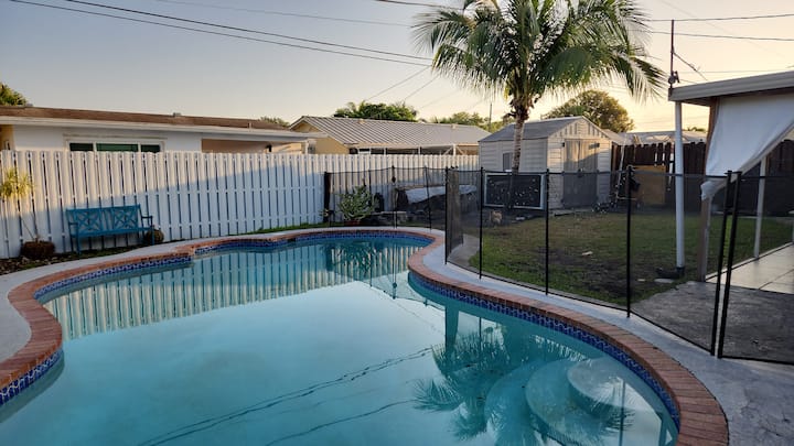Little Oasis Of Sunrise - Sunrise, FL