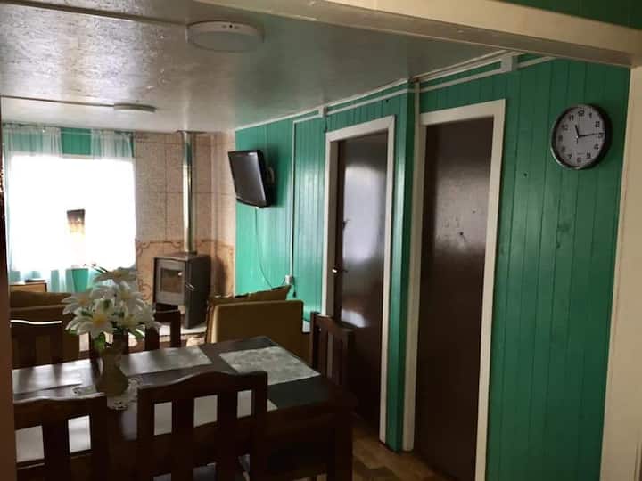 Amplia Casa, A Pasos Del Centro De Ancud. - Ancud