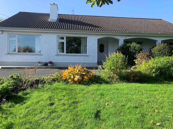 Twin Room W/ Private Shower - Enniscrone