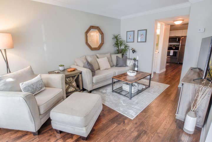 Comfortable & Charming Space Close To Everything - 찰스턴