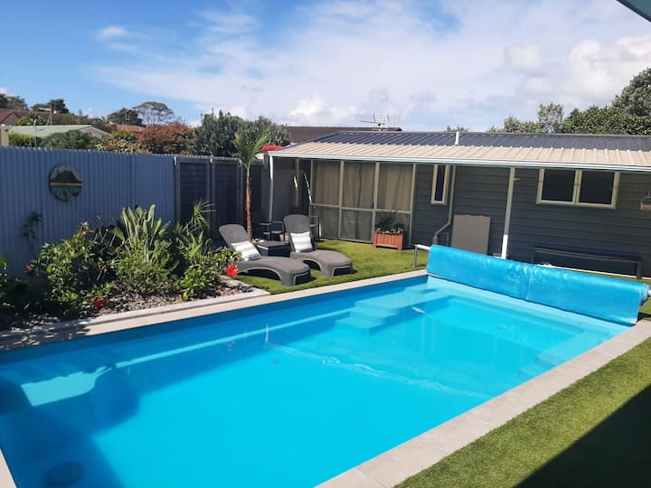 The Pool House - Tauranga