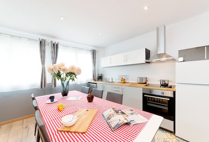 Grande Maison + 2 Appts, 18 Pers - Parking - Créteil