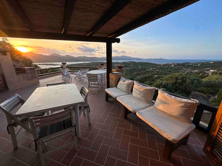 Overlooking Porto Rotondo With Pool, Stunning View - Golfo Aranci