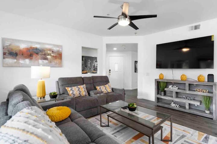 Lovely Modern North Scottsdale Condo - Scottsdale, AZ