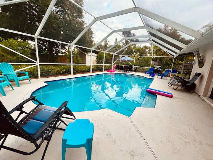 Heated Pool! Sleep 12+! Minutes To Beach! 4/3 - Jensen Beach, FL