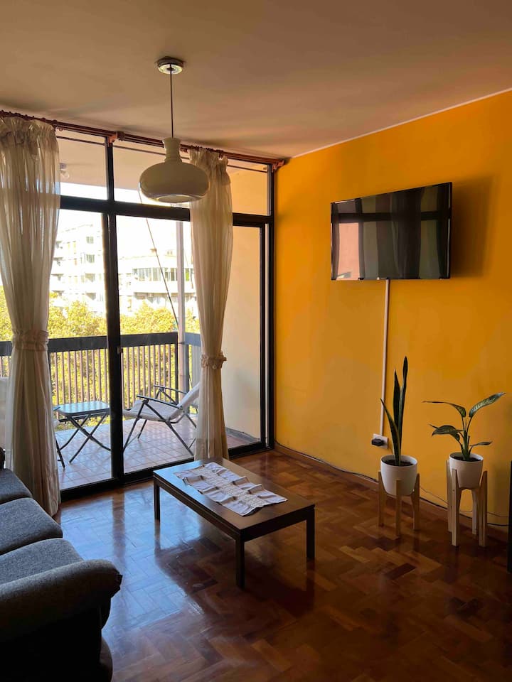 Departamento En Pleno Centro Con Cochera - Mendoza