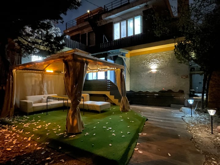 서울역 마당 캠핑감성, 단체를 위한 남산뷰 숙소《Namsan Stay》 - Seoul