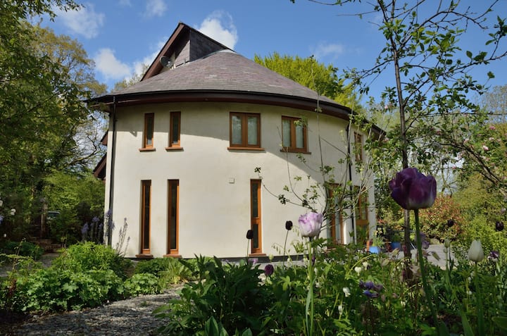 Henllys Lodge - Llandovery