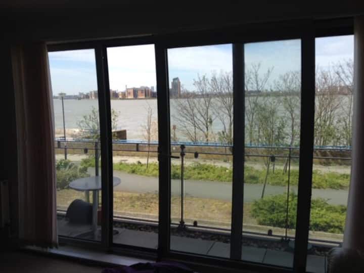 Greenwich Center Close, Greater London Thames View - Barking