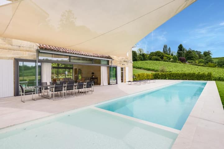 Chateau Picoron Villa & Pool, A Bordeaux Wine Stay - Castillon-la-Bataille