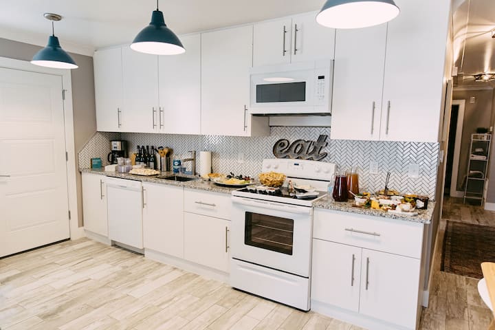 Graze House | Pettigrew Adventures In Midtown - Memphis, TN