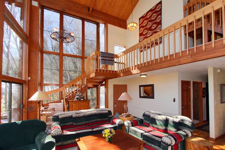 Spacious Sundance Cabin - Hot Tub - Sleeps 14 - Sundance, UT