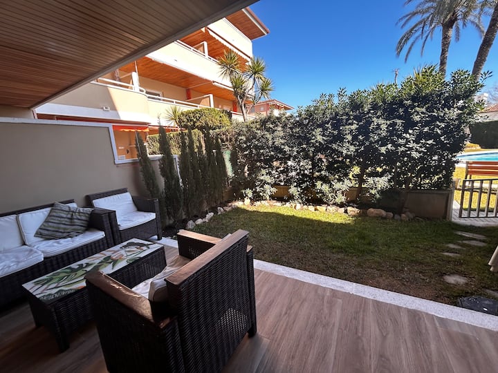Planta Baja Con Acceso A Piscina - El Vendrell