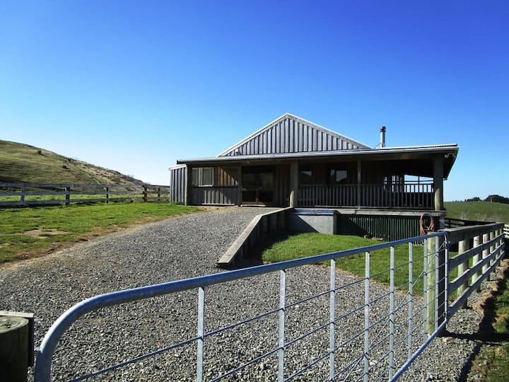 Wai Ngaio Retreat - Coastal Lodge - Castlepoint
