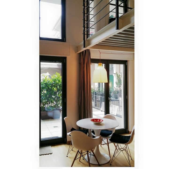 Pergola Court Loft In Isola Area - Milano