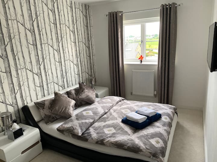 Skipton Elsey Cosy Bedroom - Skipton