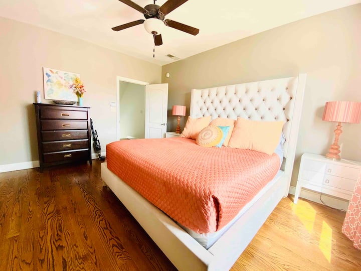 Private Rooftop + Garage | Pool Table | Walk Beale - Beale Street Music Festival