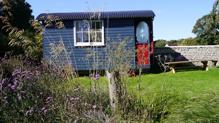 Artists Shepherds Hut, South Downs Lewes - Sussex
