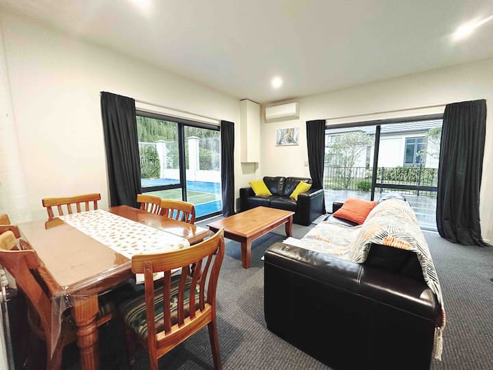 Tranquil And Entertaining Lifestyle 3 Bed House - Christchurch