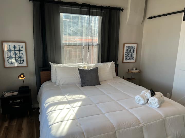 Cozy Historical Home| 5min To Hospitals & Ft Bliss - El Paso