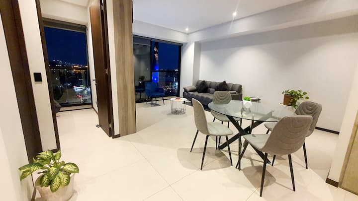 Lujoso En Corredorchapultepec Con Alberca Zonarosa - Zapopan