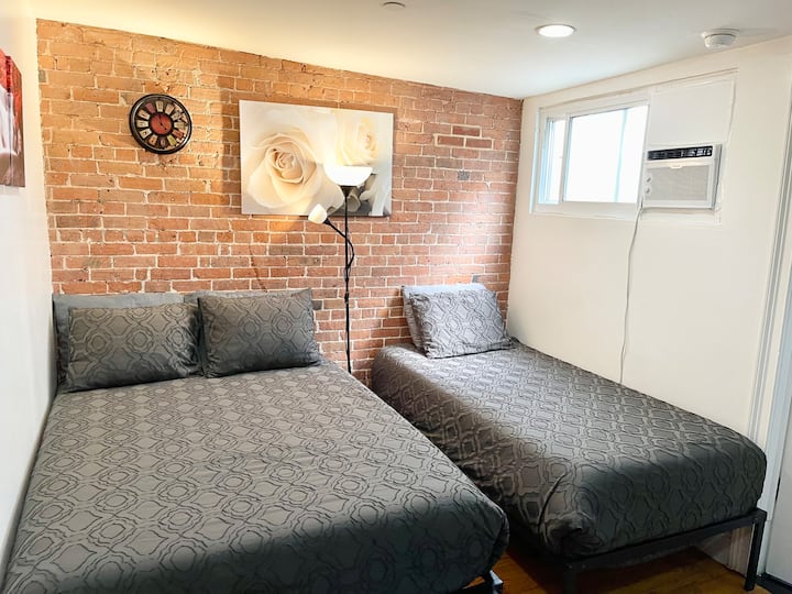 Lovely Cozy Studio, Double & Twin Bed - Nueva York