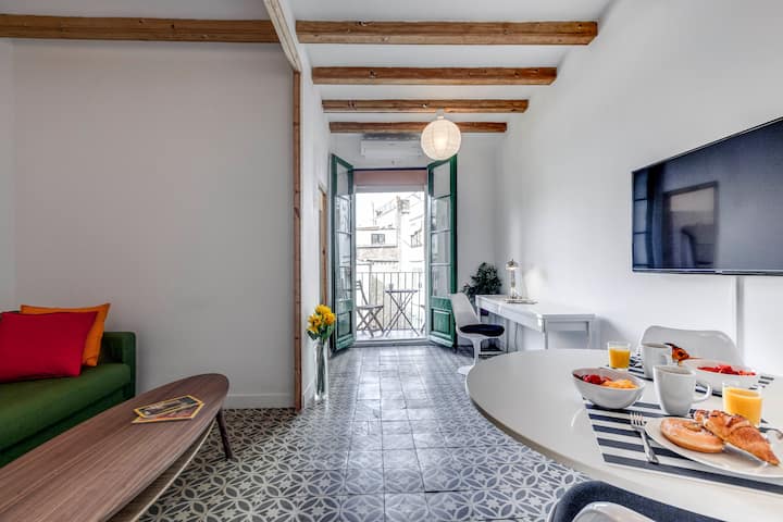 Cool Character 2bdrm Foodie Zone Montjuic Poblesec - Barcelona