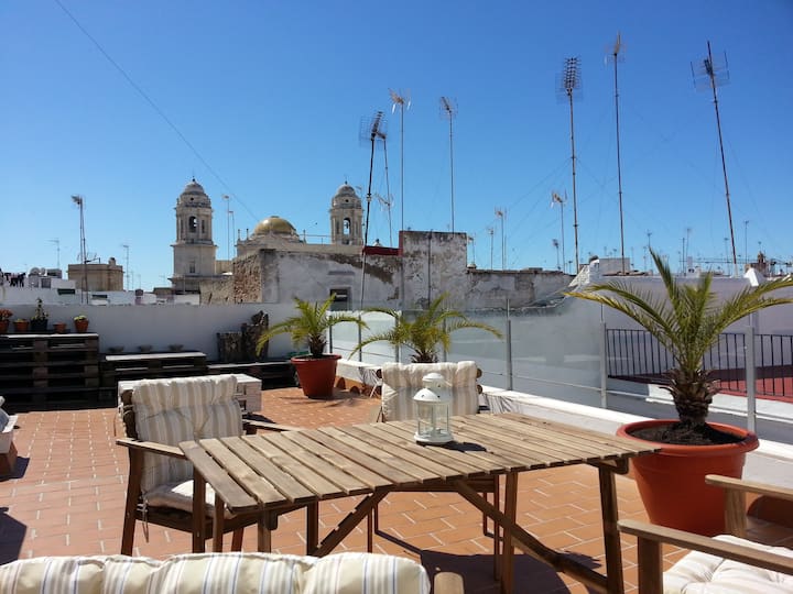 Renovated Appartment With Terrace - Cadice