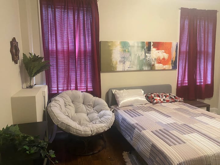 Spacious Room In The Heart Of The City - Baltimore