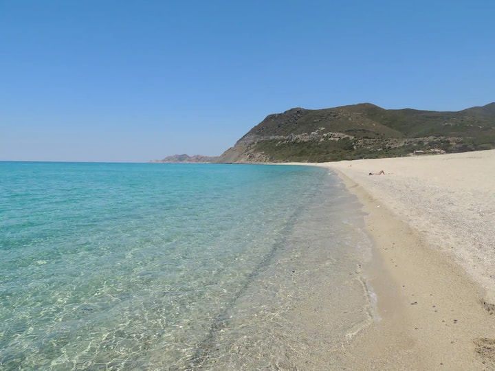 Charmant Duplex Clim : Pieds Dans L'eau 6 Pers - Corse