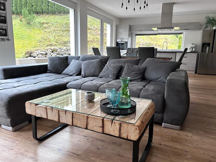 Großzügiges Haus In Wunderschöner Naturlage - Hinterstein