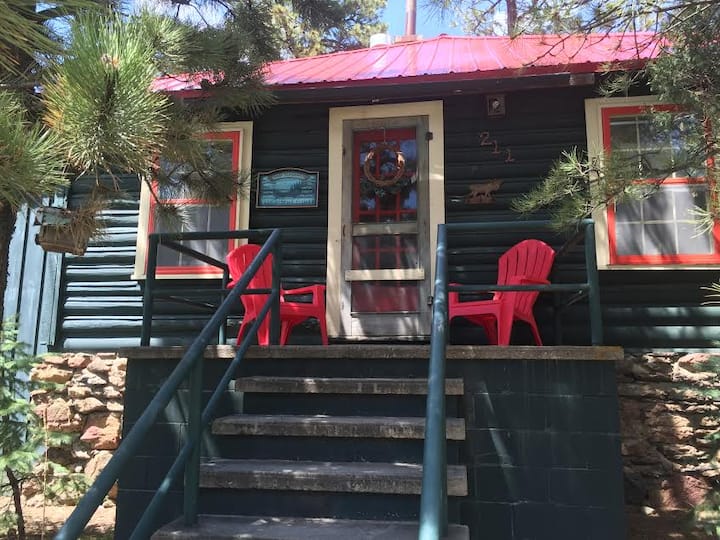 Cabin On Large Lot Walk To Downtown - Estes Park, CO