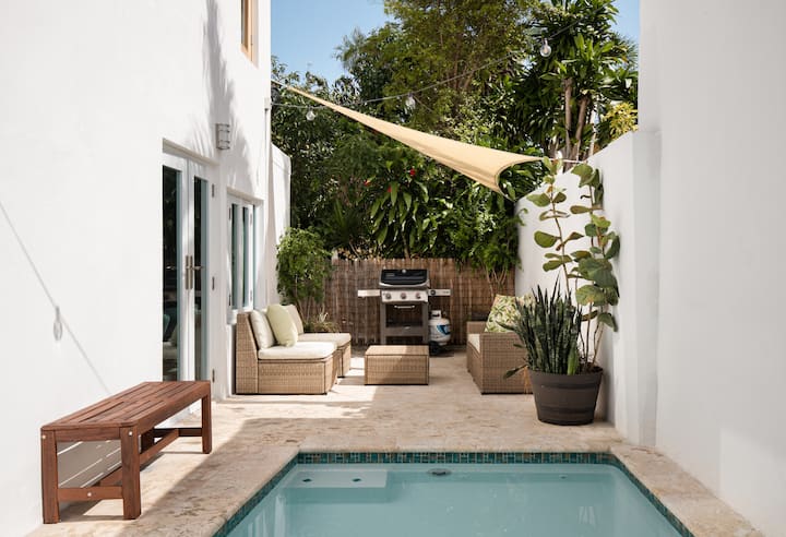 Steps To Beach, 6br/5bath, Pool, Bbq, Parking, Gen - Puerto Rico
