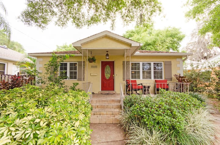 2 Bed 2 Bath Home, Minutes To Downtown, Walking Distance To Crescent Lake Park. - St. Petersburg, FL