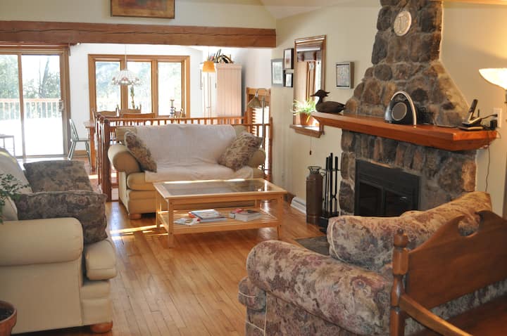 Maison Au Coeur Des Laurentides - Saint-Sauveur