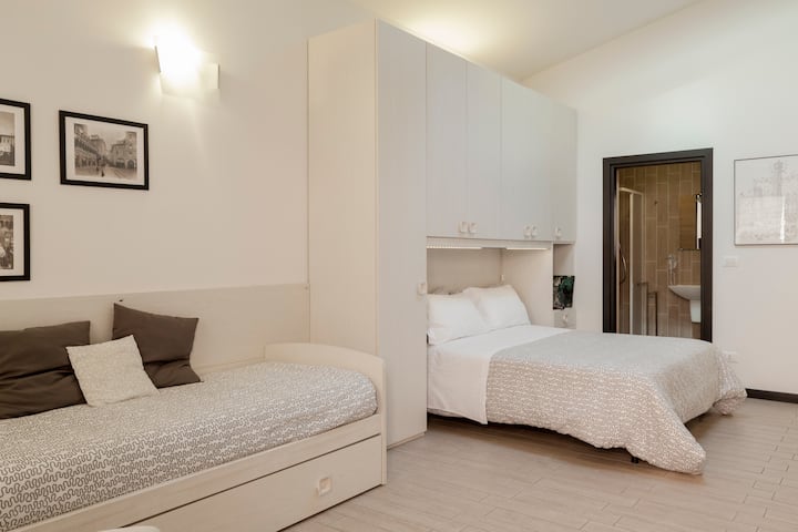 Indipendent And Bright Studio - Casalecchio di Reno