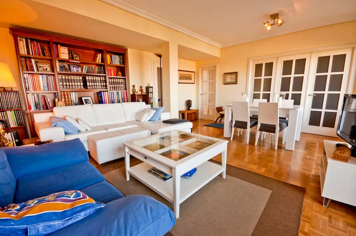 Roof Top 2 Room Apt. With Views -