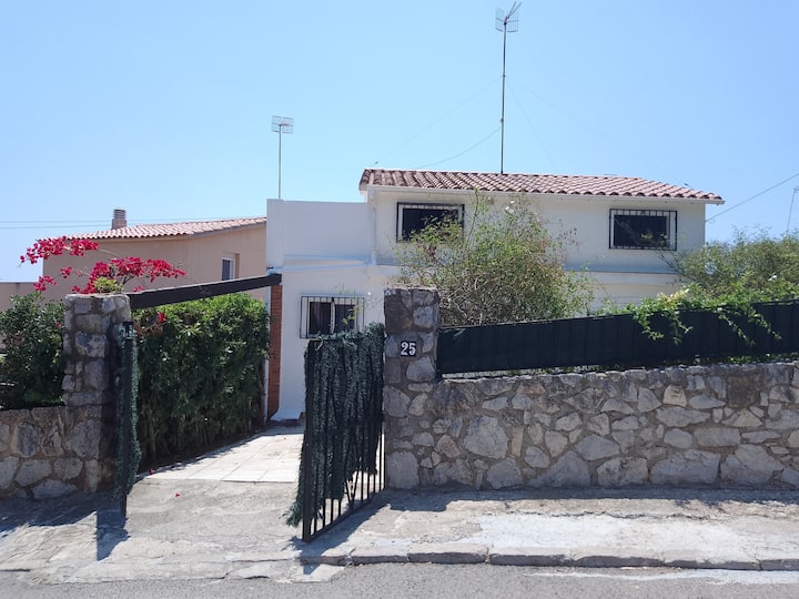 Sunny House With Garden, Bbq, Garage, Tubular Pool - Costa Daurada