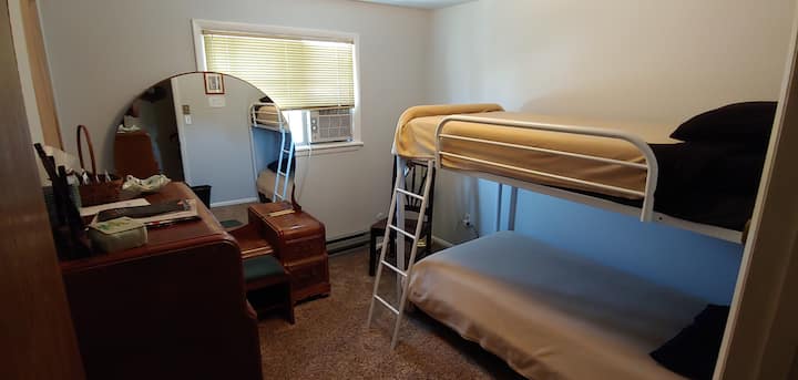 Comfortable Room, Great Location - Idaho Falls, ID