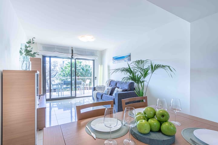 Milenial Immo | Frente Al Mar, Piscina Y Parking - Roses