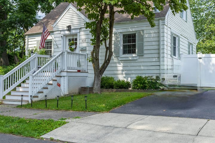 Entire House. Close To Beach, Schools + Venues! - New Haven