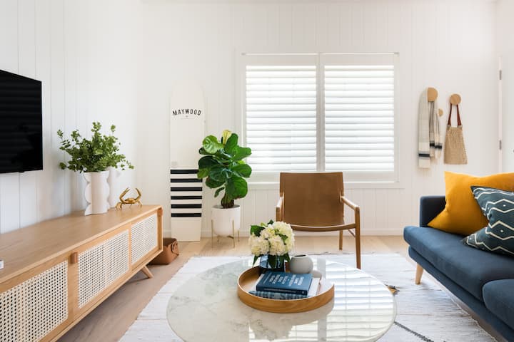 Sunfilled Getaway Only Minutes To The Beach & Lake - Narrabeen