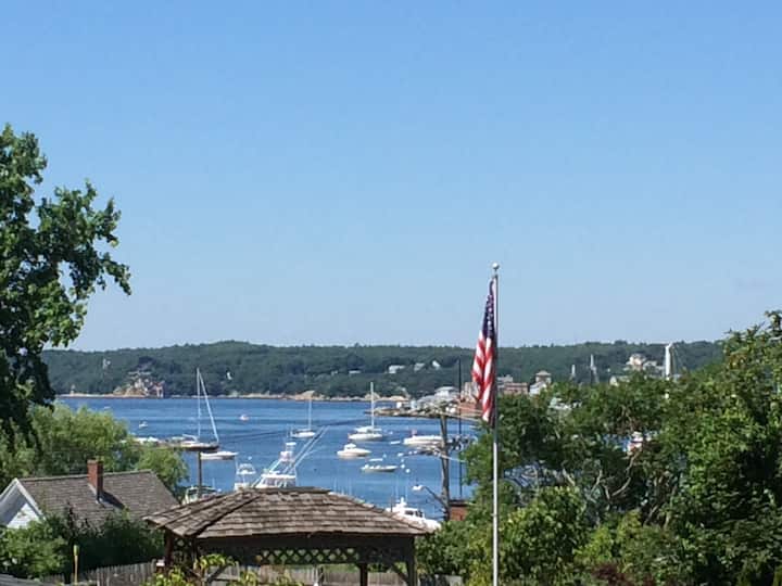 Harbor Ocean View,  Sunsets, Walk To Beach! - Front Beach, MA