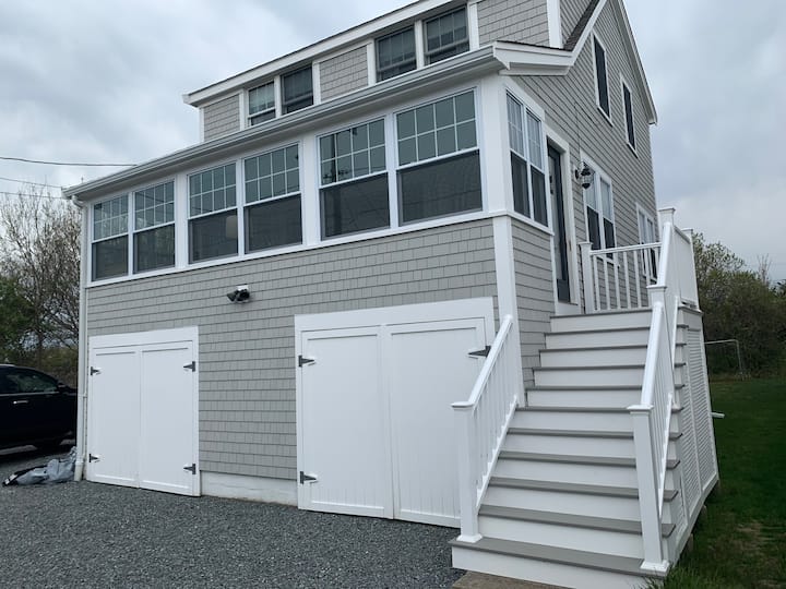 Charming 3-bedroom .1 Mi From Beach - Falmouth, MA