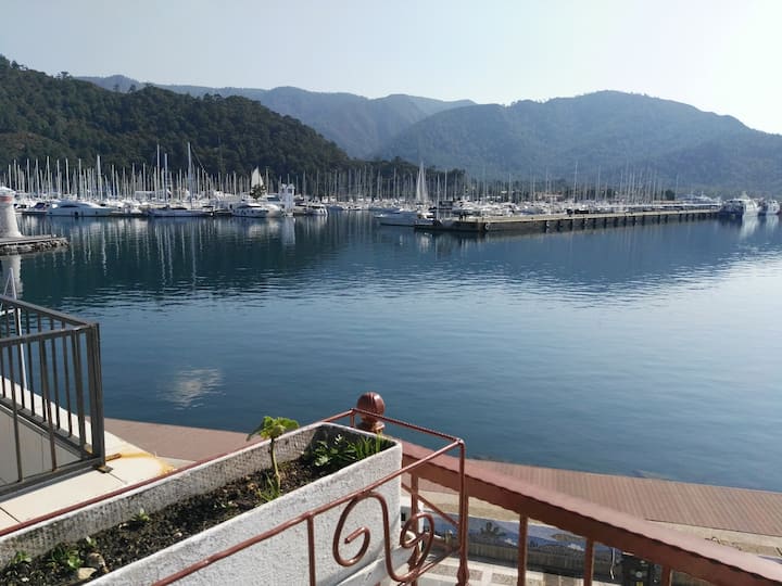 Uysal Loft (Seaside Penthouse - ÇAtı Katı) - Marmaris
