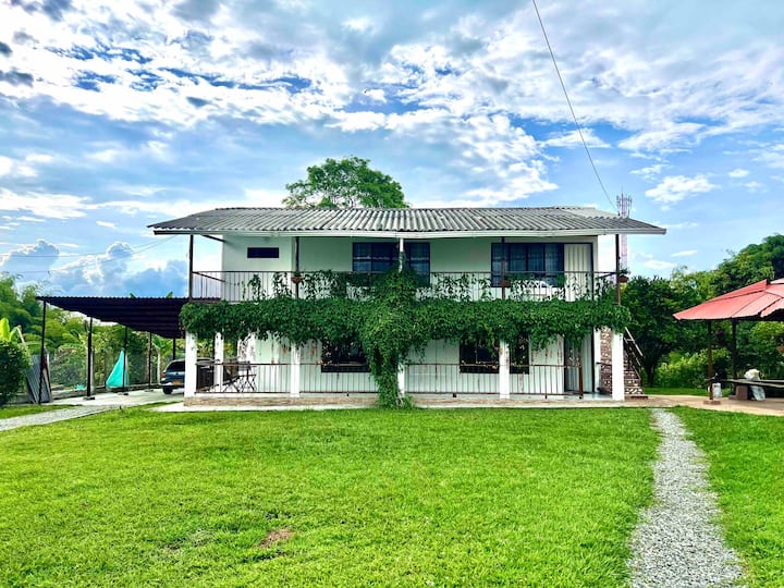 La Pradera Hermosa Casa Campestre - Quindío